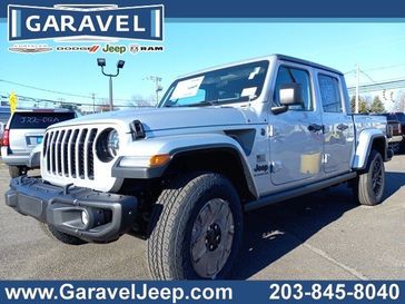 New Gladiator Freedom 4x4 Inventory | Garavel Jeep | Norwalk CT