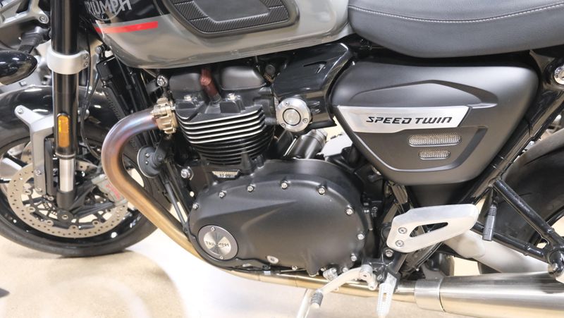 Used 2022 TRIUMPH SPEED TWIN 1200 EURO 5A BASE | Family Powersports