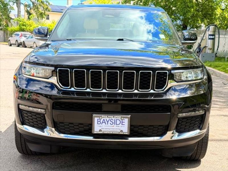 Used 2023 Jeep Grand Cherokee L | Bayside Chrysler Dodge Jeep Ram ...
