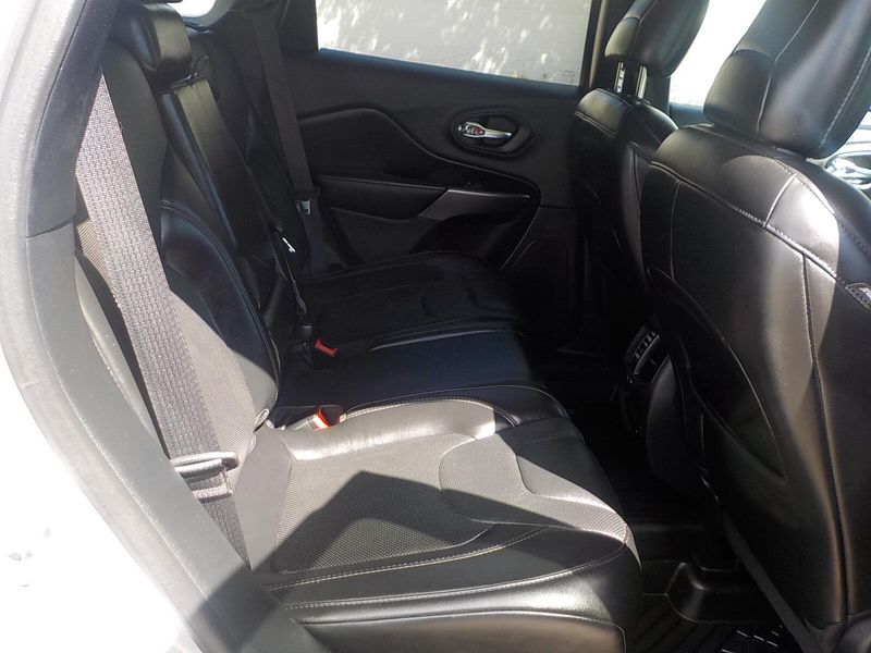 Used 2020 Jeep Cherokee | SJ Denham Chrysler Jeep | Redding, CA 96003